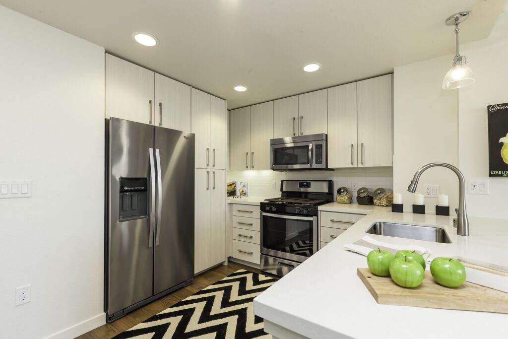 One Hundred Grand | Cityview